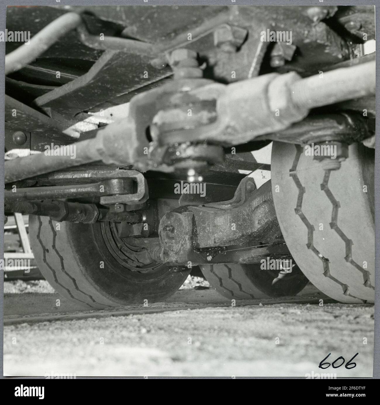 Carriage undercarriage hi-res stock photography and images - Alamy