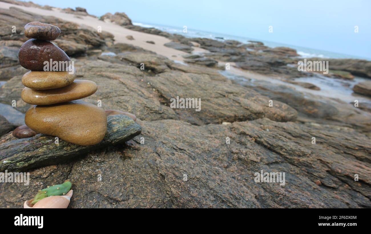 Cairn on the beach hi-res stock photography and images - Alamy