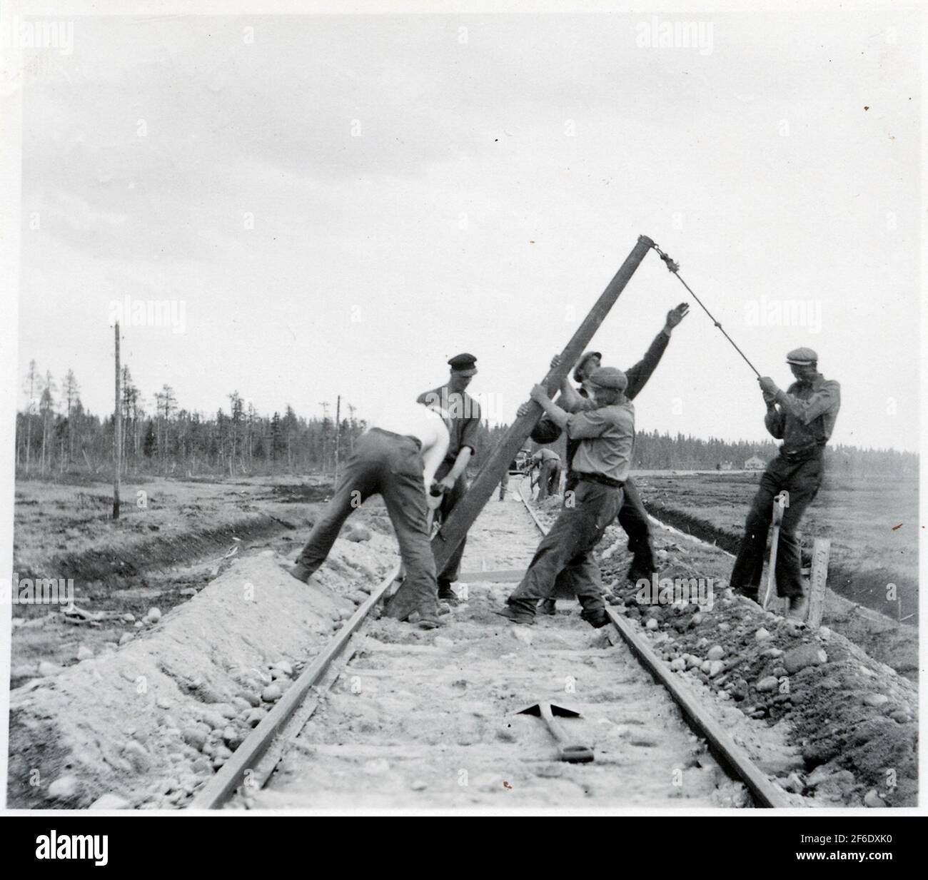 Lifting tracks after inland path Stock Photo - Alamy