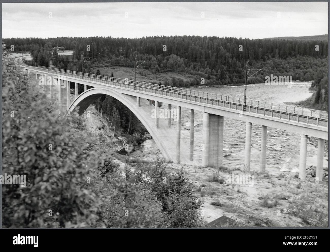 Railway bridge over Vindelälven near Vindeln station Stock Photo - Alamy