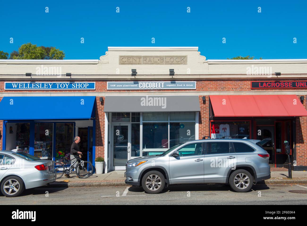 Wellesley town center historic commercial buildings on Central Street ...