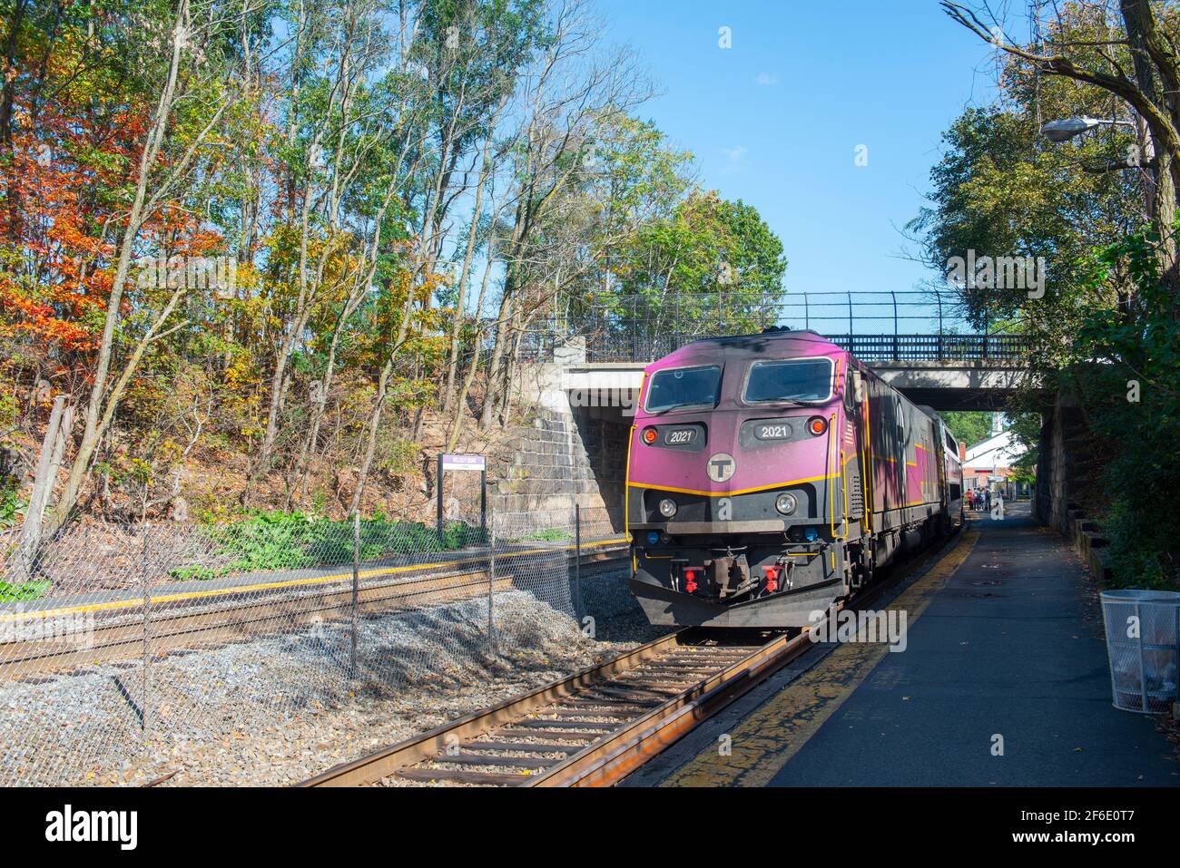 MBTA Commuter Rail #2021 MPI HSP46 locomotive in Wellesley Square ...