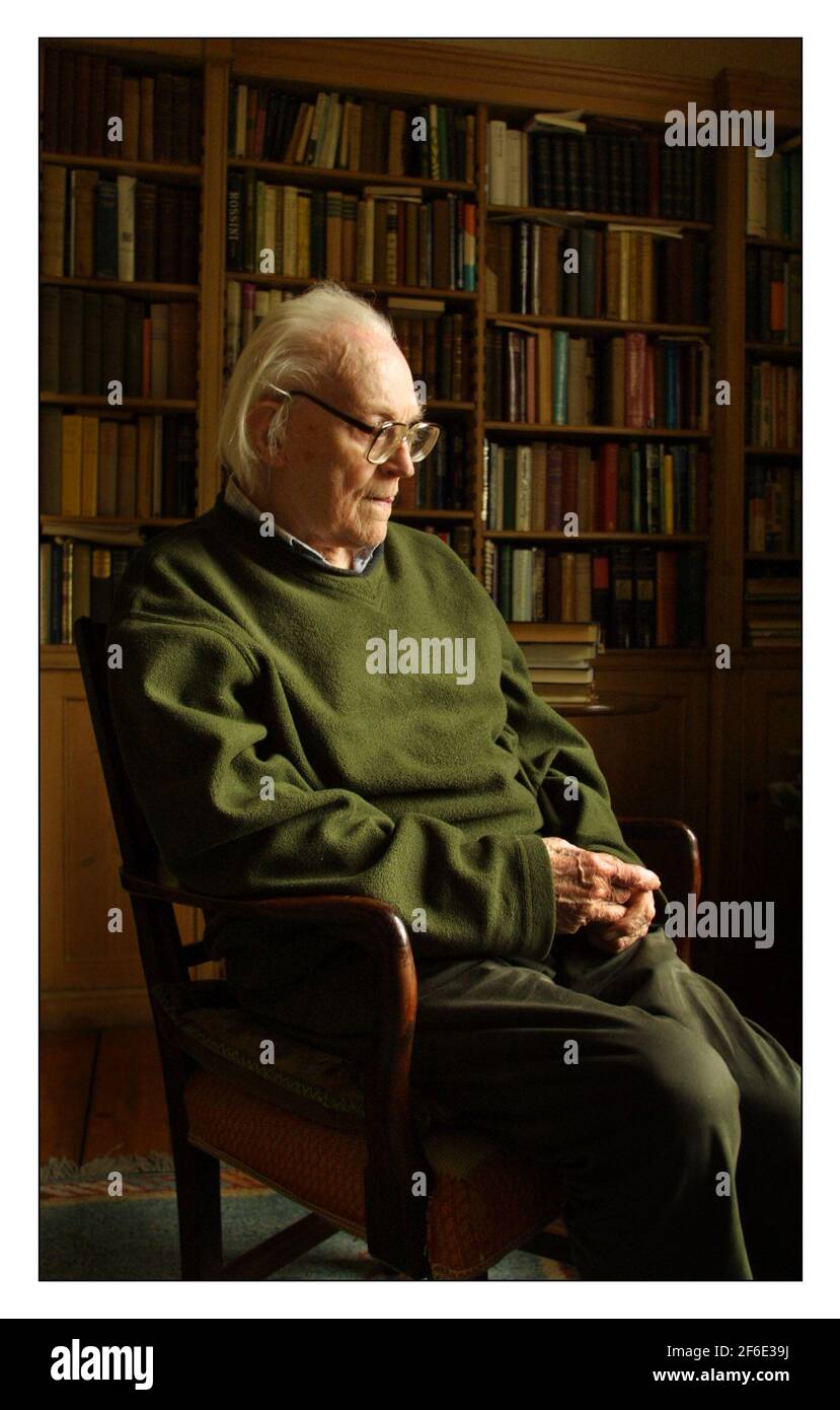 Michael Foot .......at his home in Hampstead.pic David Sandison 17/7 ...