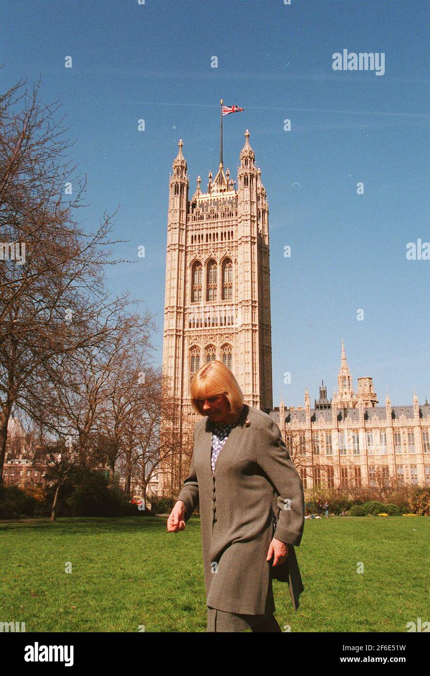 Labour front bench hi-res stock photography and images - Alamy