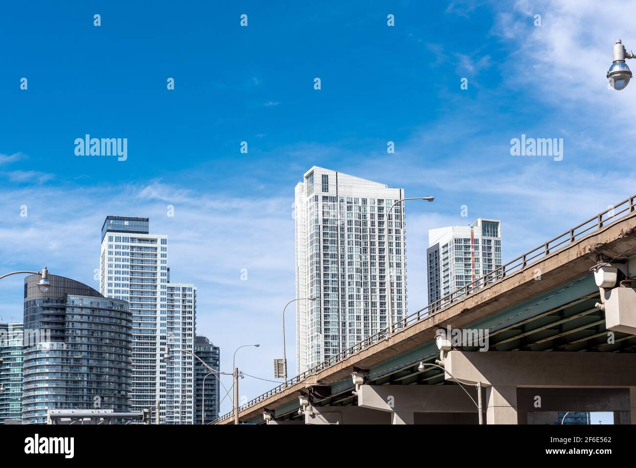 Urban expressway hi-res stock photography and images - Alamy