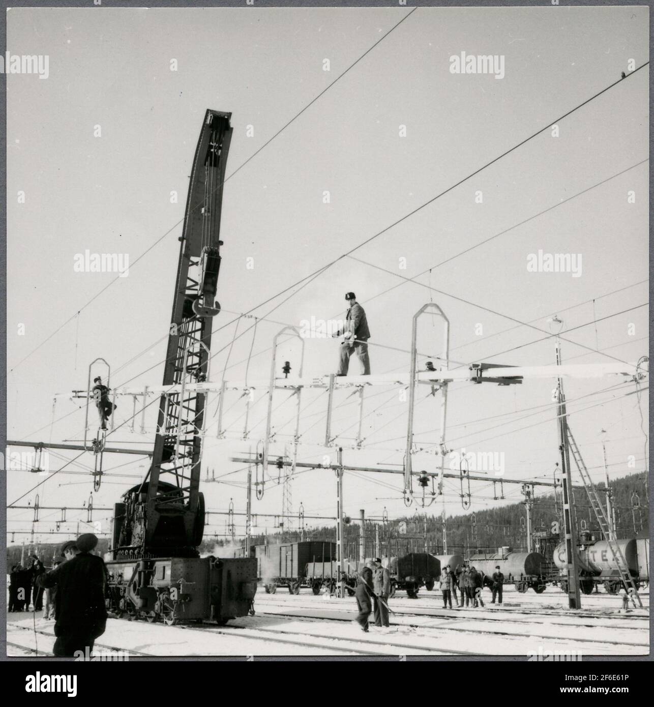 Lifting rail bridge hi-res stock photography and images - Alamy