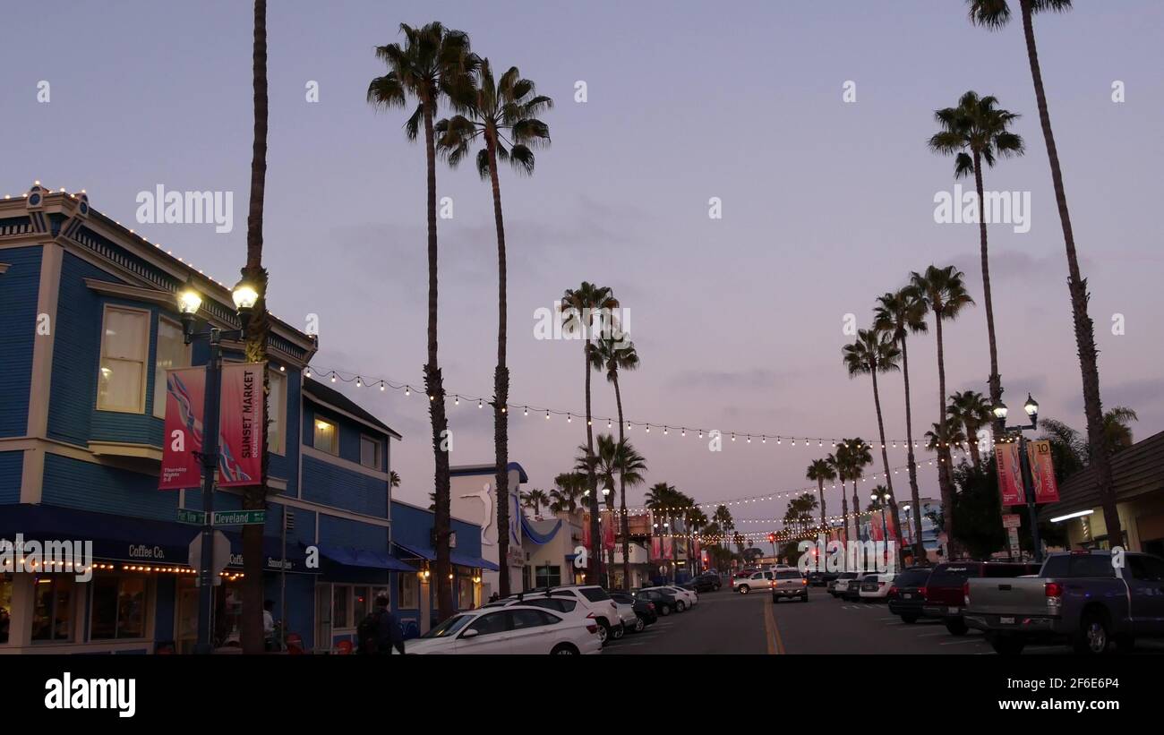Oceanside, California USA - 18 Feb 2020: Pier View Coffee cafe. Palm ...
