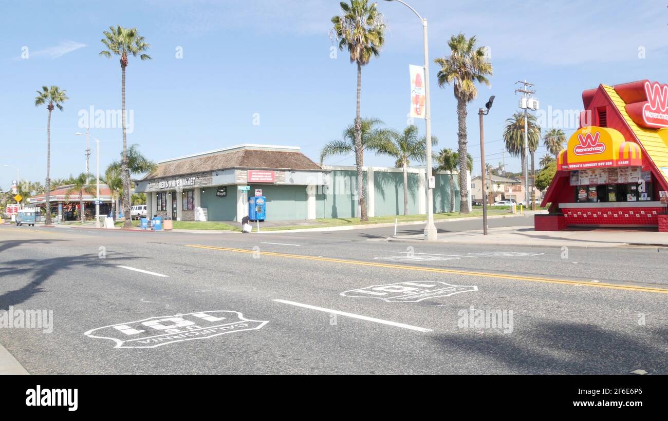 Wienerschnitzel worlds largest hot hi-res stock photography and images ...