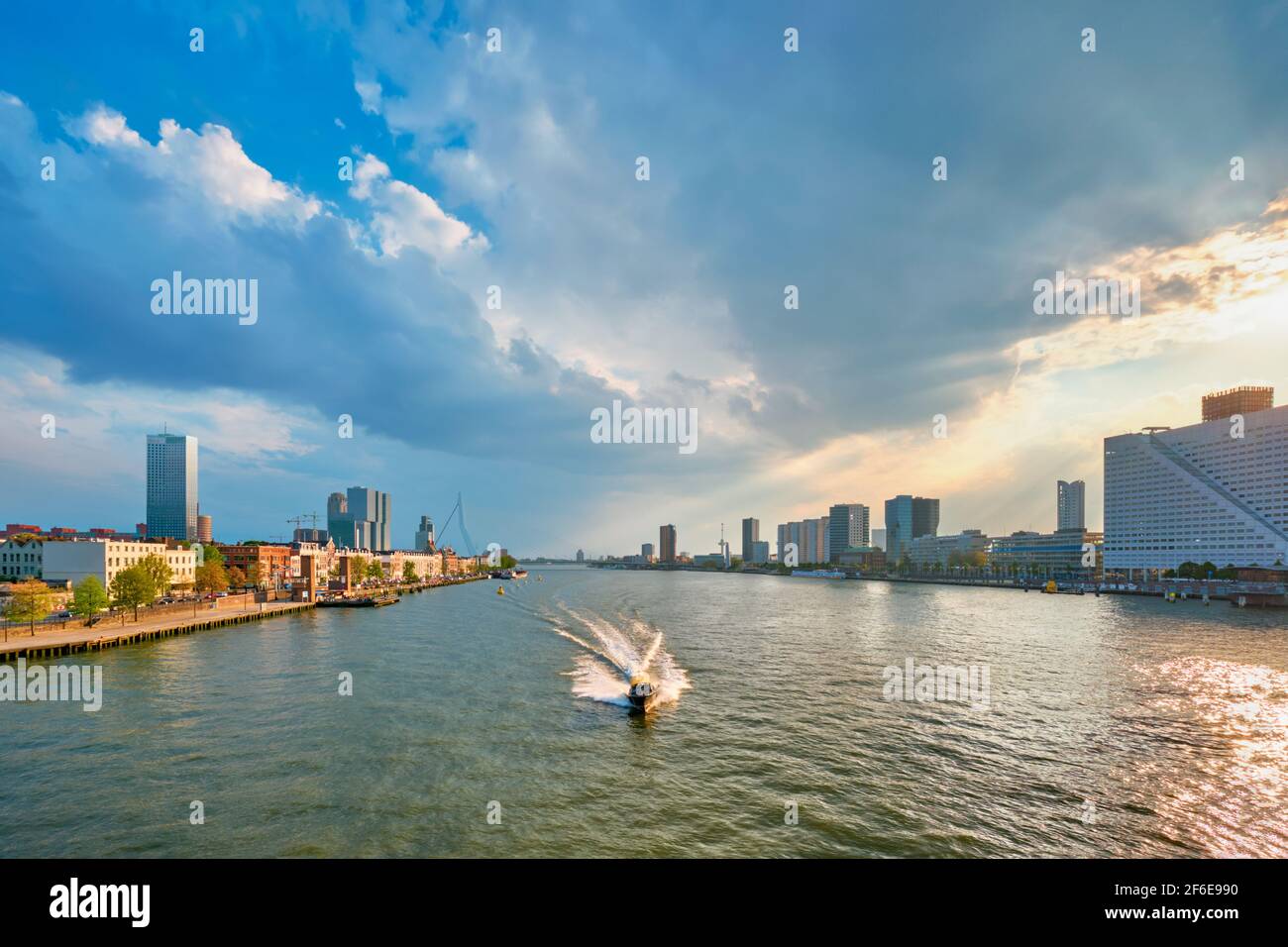 Rotterdam nieuwe maas netherlands hi-res stock photography and images ...