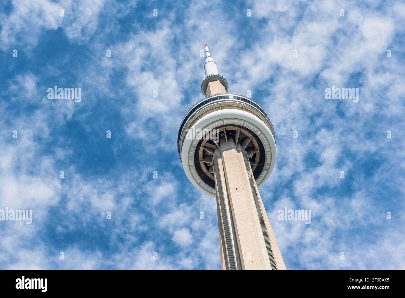 Building cn tower hi-res stock photography and images - Alamy