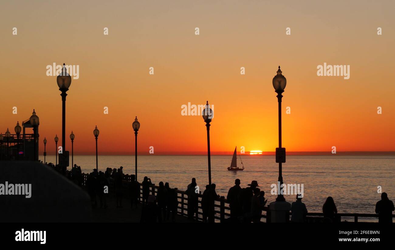 Oceanside, California USA - 17 Nov. 2019: Wooden pier and people ...
