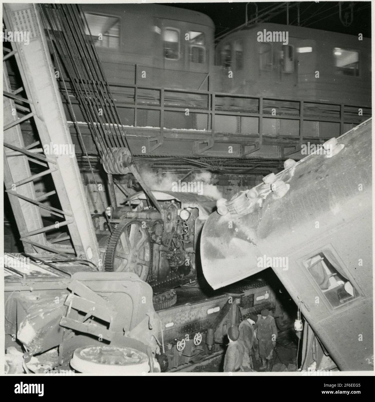 Tracking of locomotive and crane work with steam crane at TomTeBoda ...