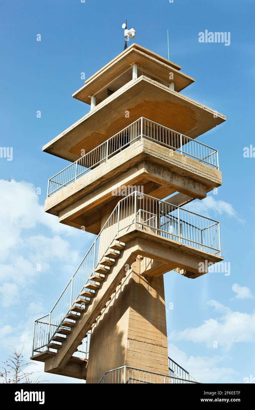 Tower shape height home hi-res stock photography and images - Alamy