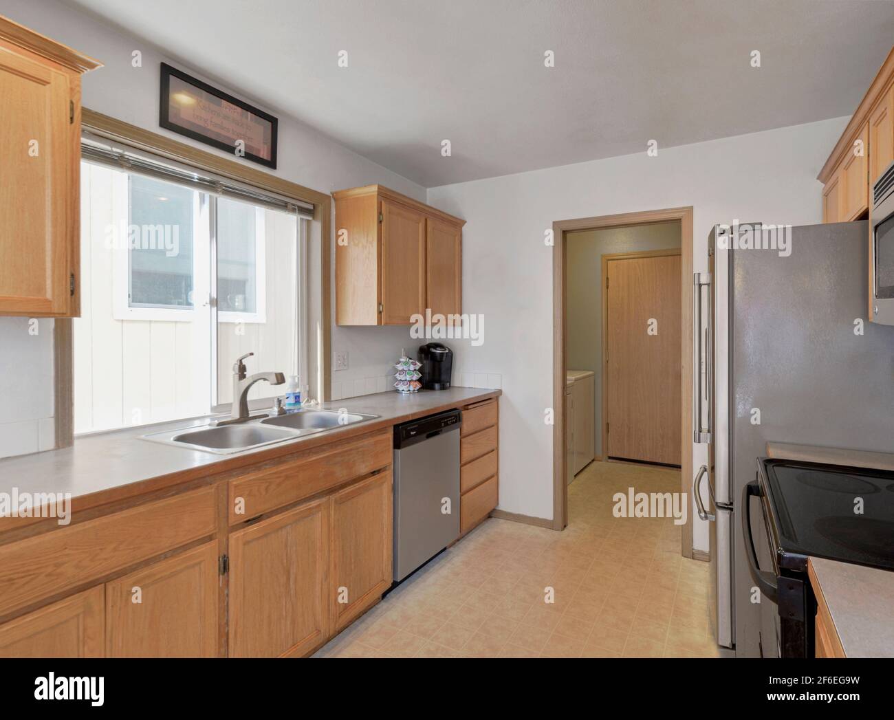 Modern residential kitchen interior Stock Photo - Alamy