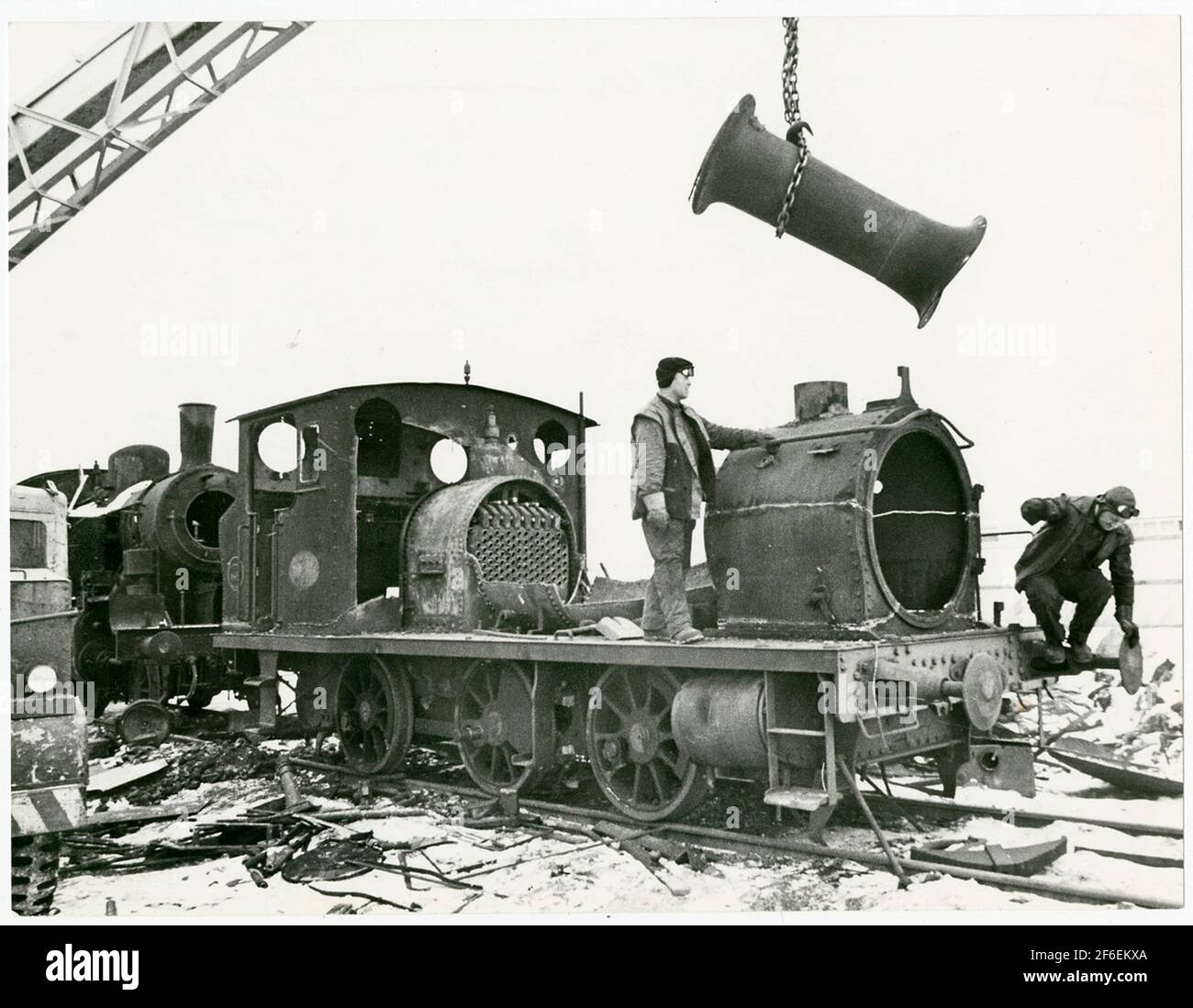 Scrapping steam locomotive Stock Photo - Alamy
