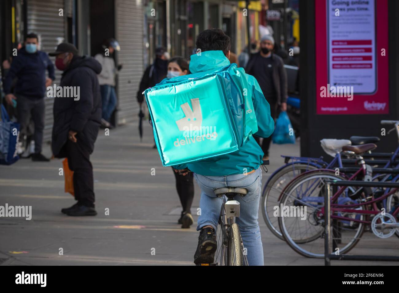 Deliveroo driver hi-res stock photography and images - Alamy