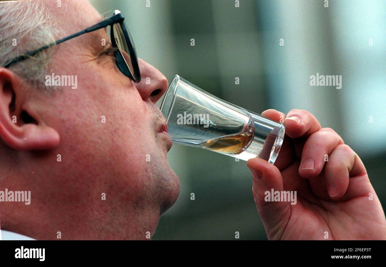 David Molyneux-Berry Worlds Oldest Wine December 1999 Master of Wine ...