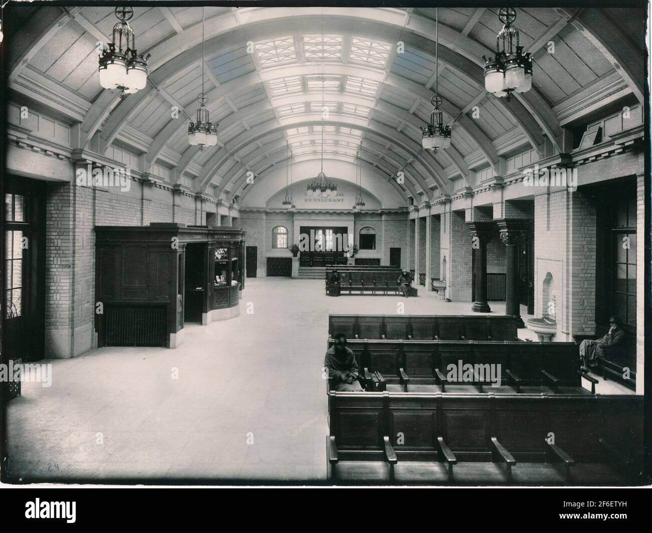 The waiting hall with entrance to 1 o 2 class waiting room and dining ...