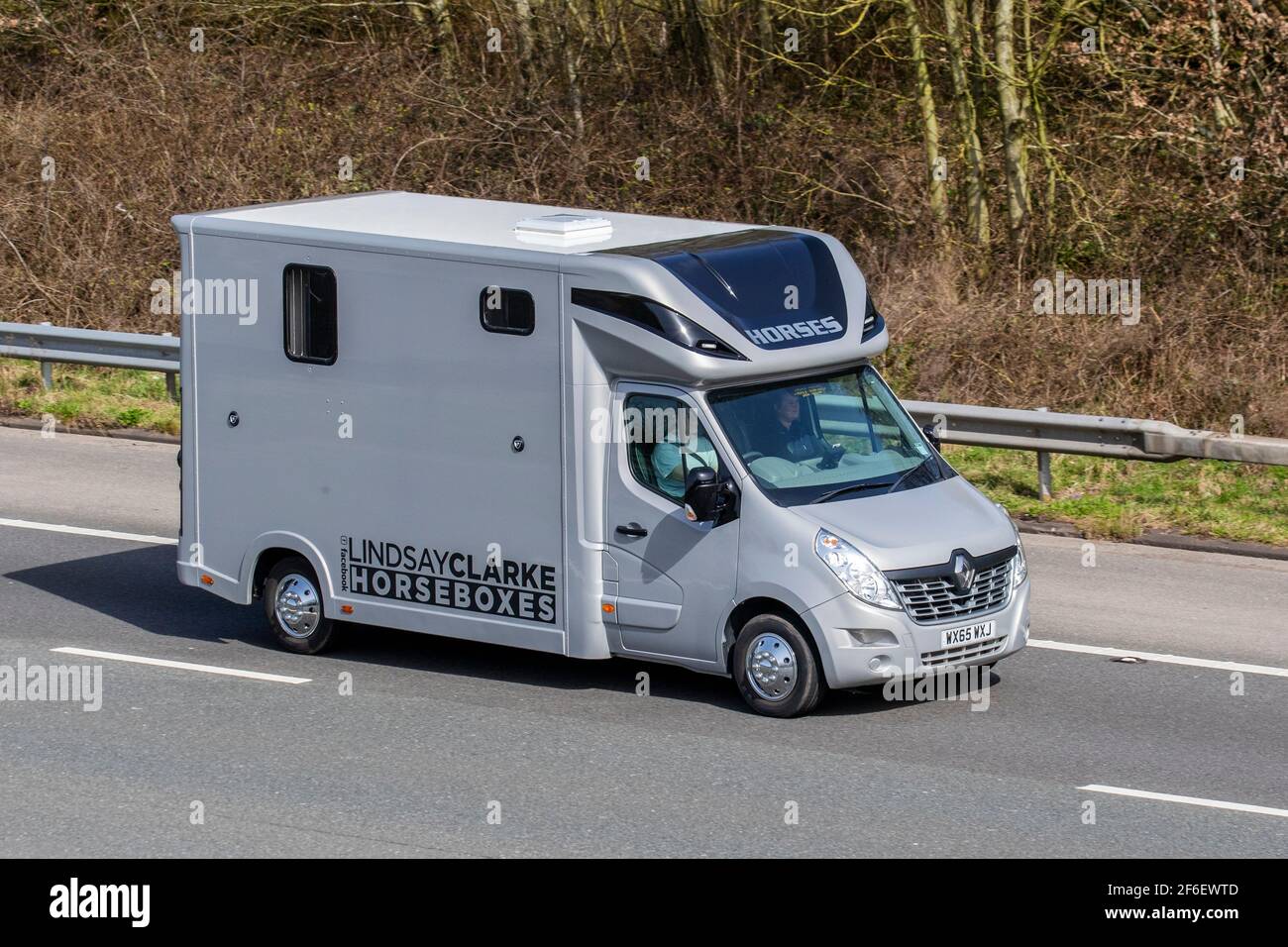 Lindsay Clarke Horseboxes; horsebox van; 2015 Renault Master Lm35 ...