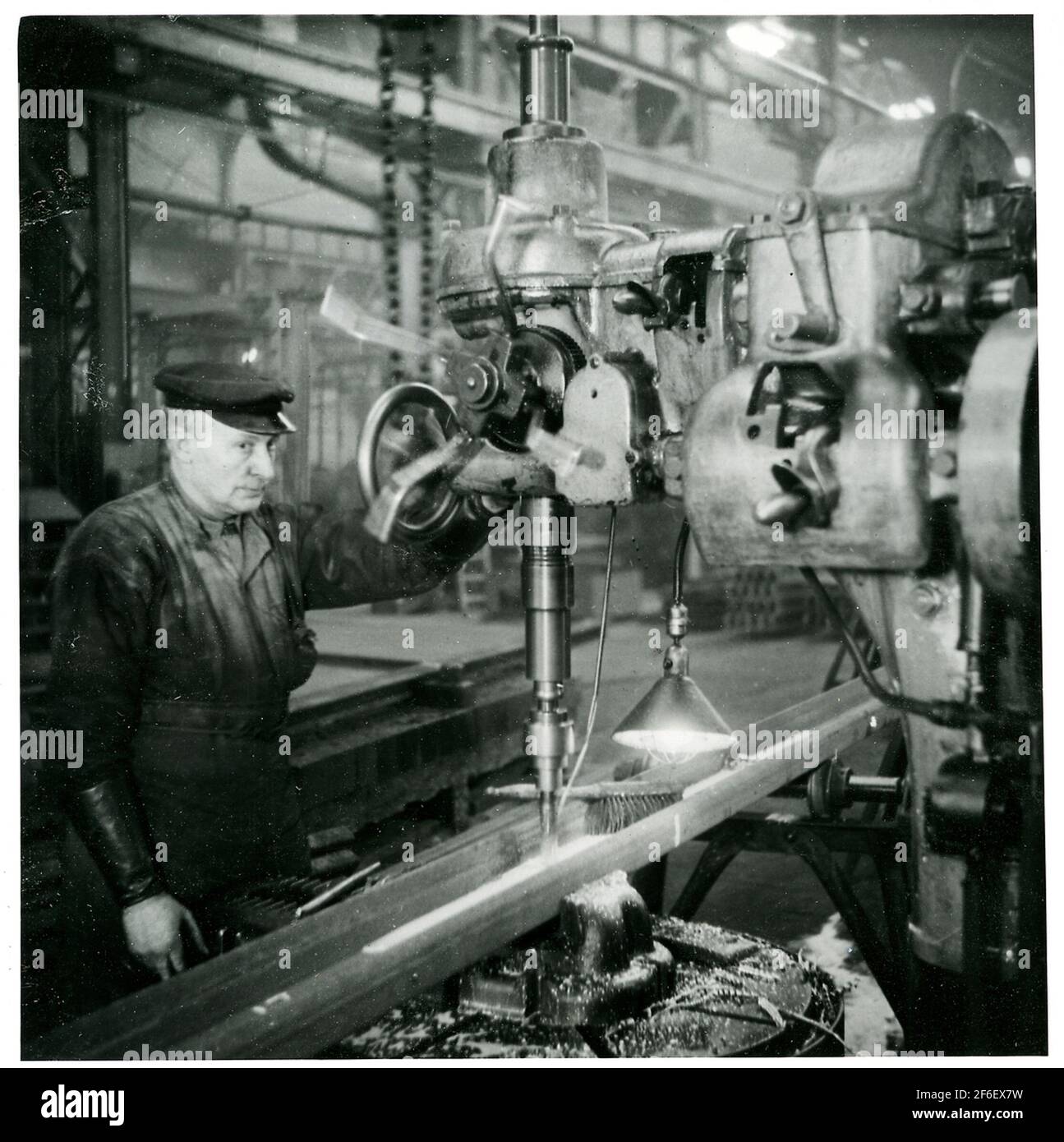 Drilling holes in rail hi-res stock photography and images - Alamy