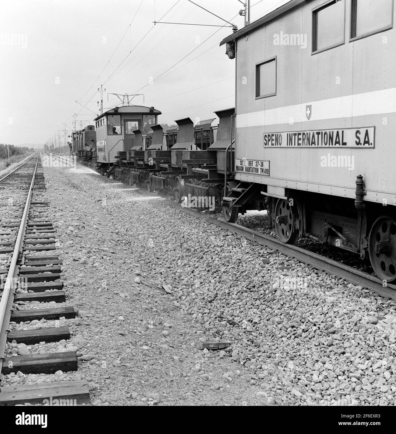 SLIPTY. Rail grinding aggregate Stock Photo - Alamy