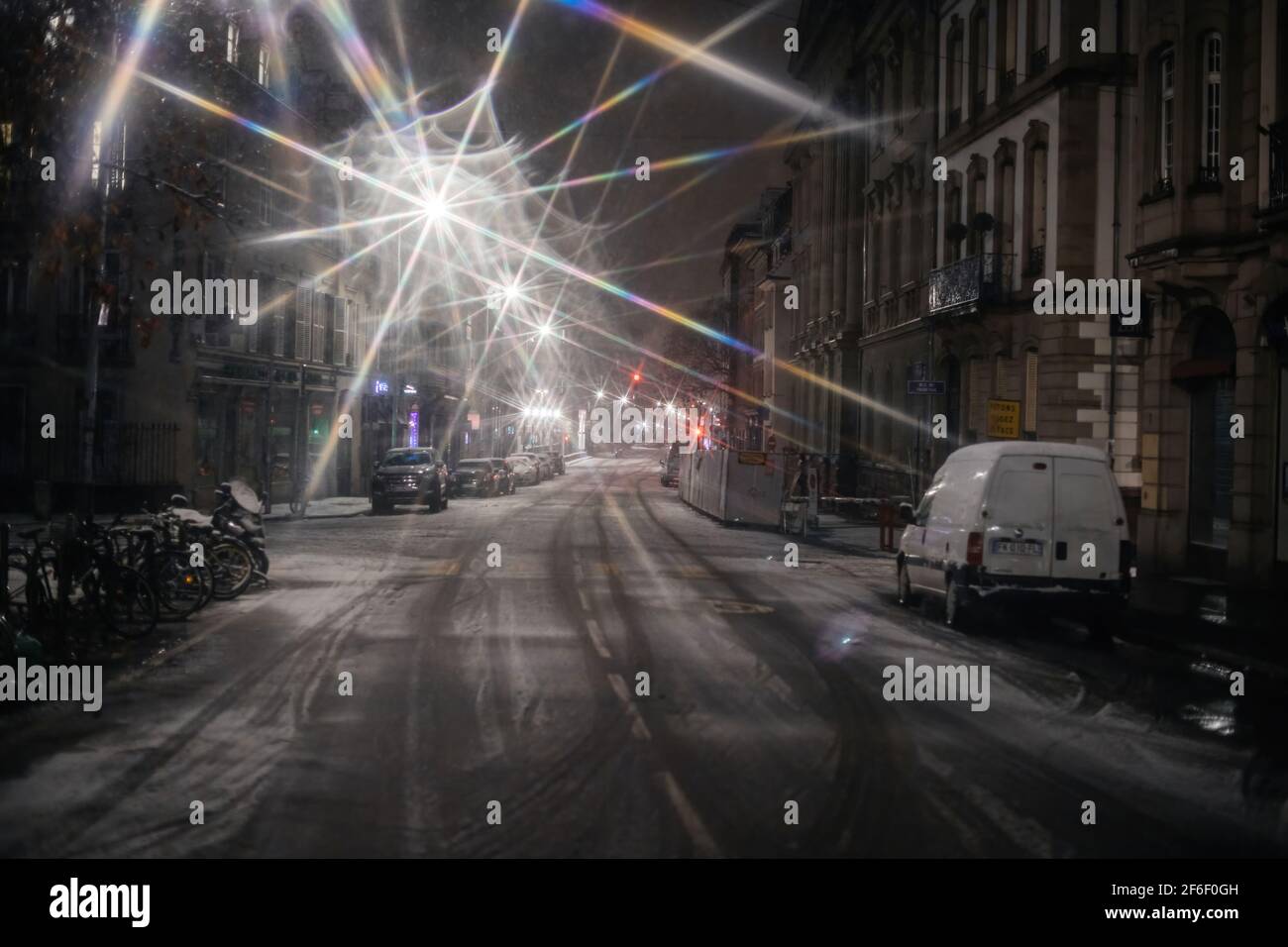 Empty street during general lockdown in France Stock Photo - Alamy