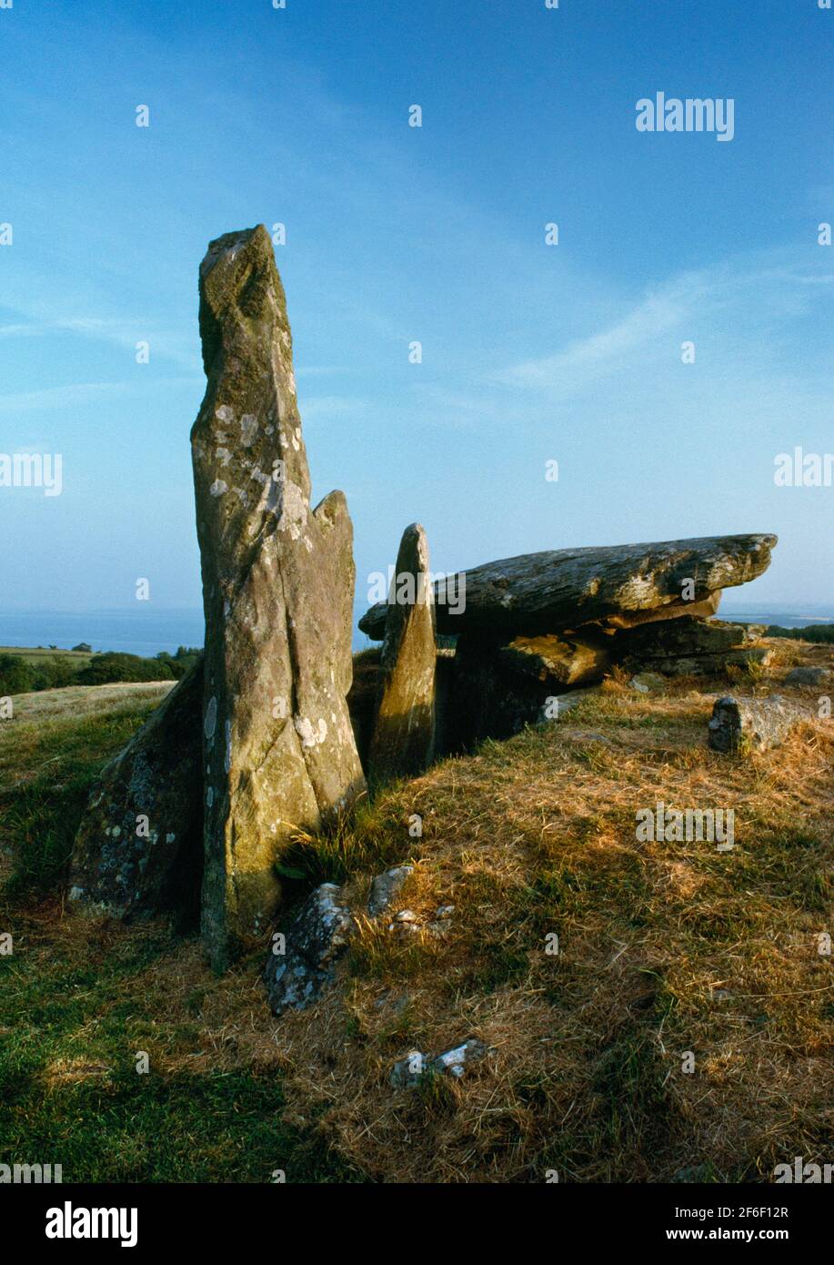 Burial chamber pillar hi-res stock photography and images - Alamy