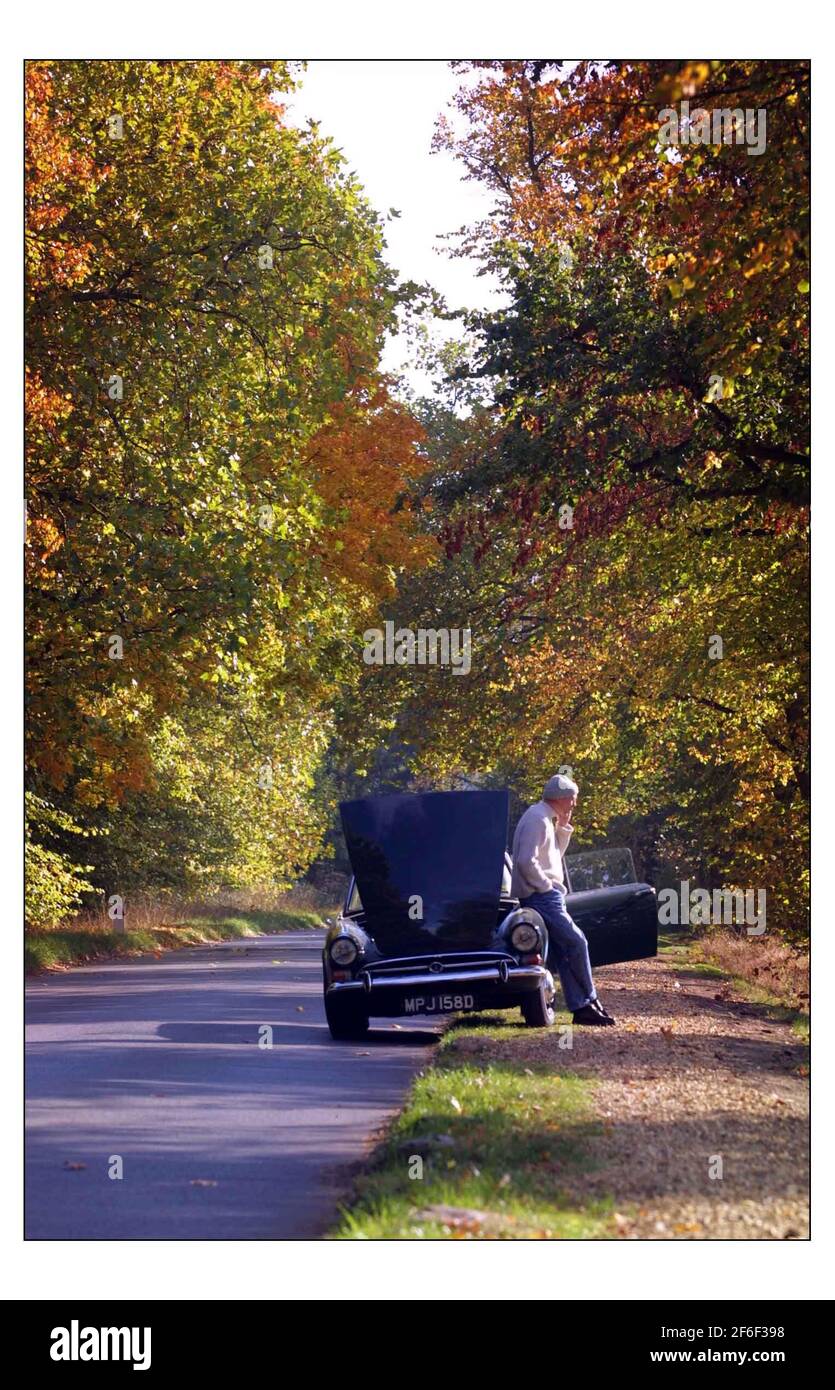 Kevin Bayliss with his Sunbeam in Wimbledon.pic David Sandison 15/10 ...