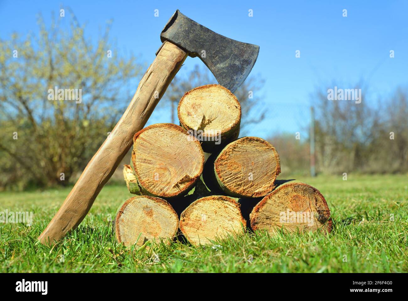 Axe in piece firewood hi-res stock photography and images - Alamy