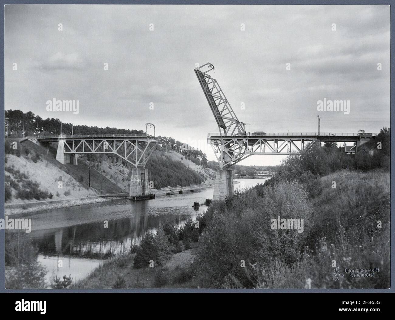Flip bridge over Södertälje canal Stock Photo - Alamy