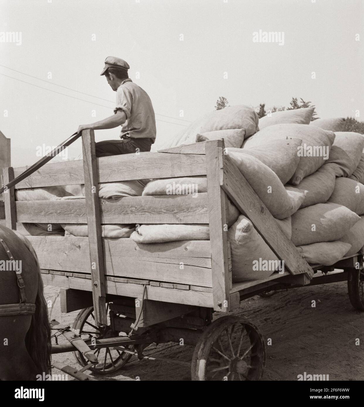 Kiln for hops hi-res stock photography and images - Alamy