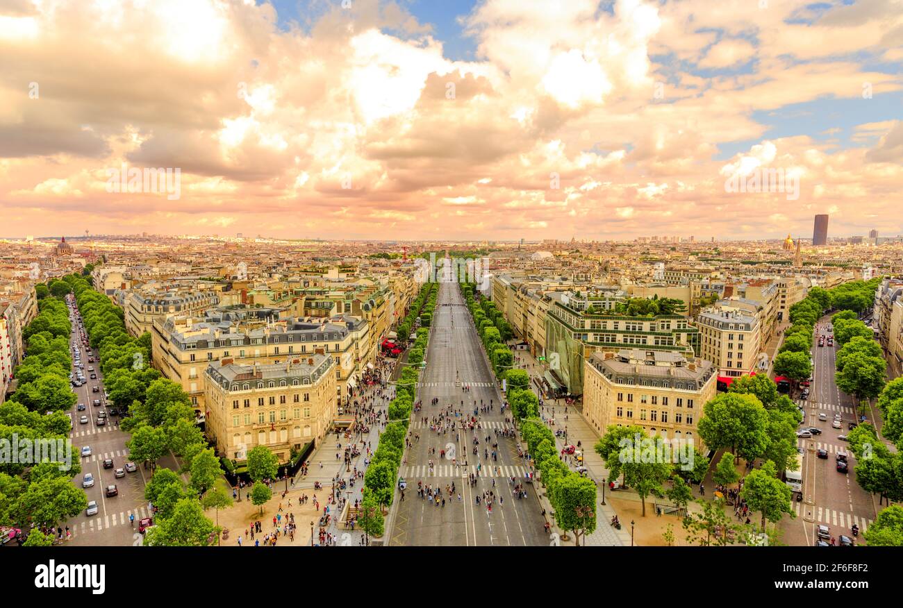 Paris skyline aerial champs hi-res stock photography and images - Alamy
