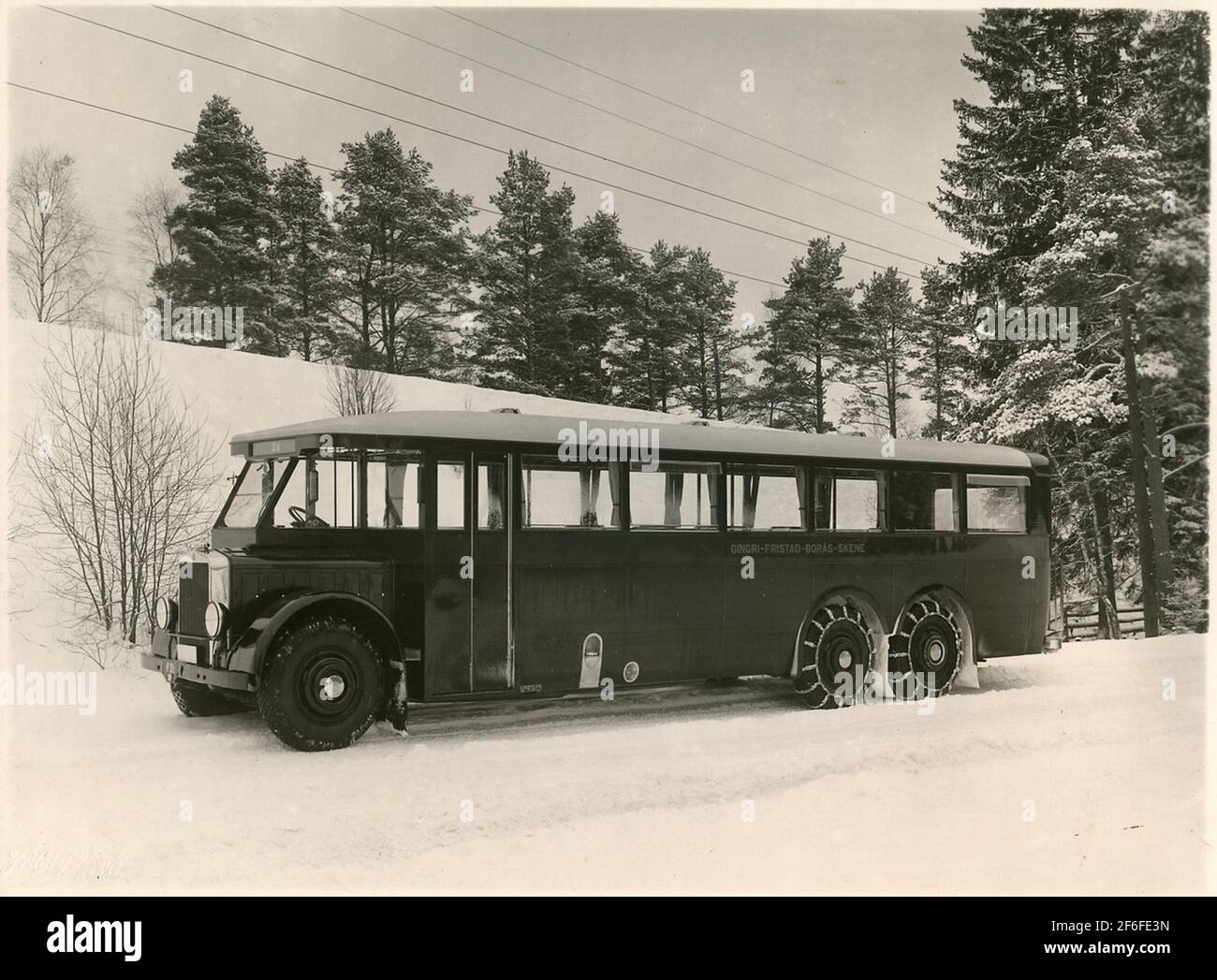 1930s omnibus hi-res stock photography and images - Alamy