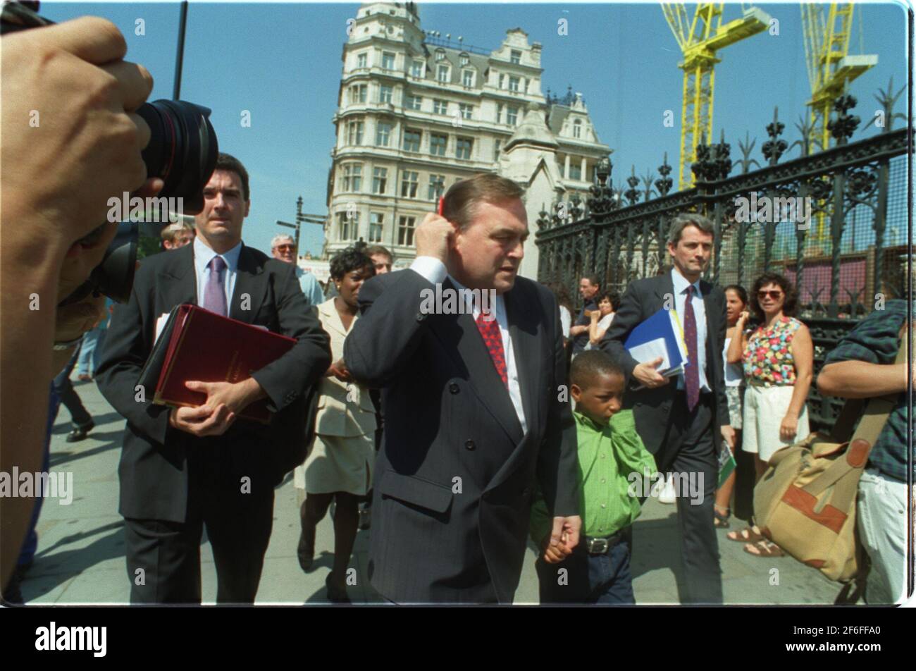 John Prescott Deputy Prime Minister with Leon Valero, an asthma ...