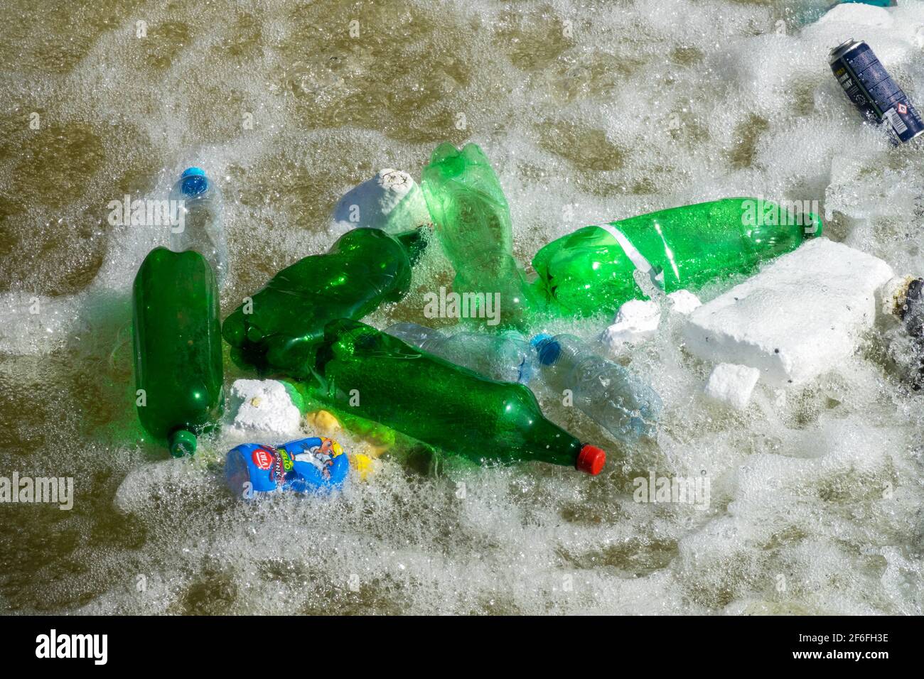 Plastic water bottle waste hi-res stock photography and images - Alamy