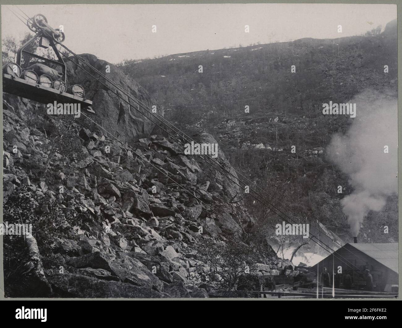 Cable car national border hi-res stock photography and images - Alamy