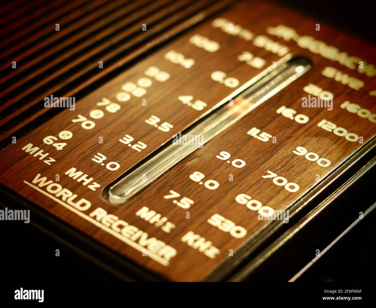 Classic transistor radio hi-res stock photography and images - Alamy