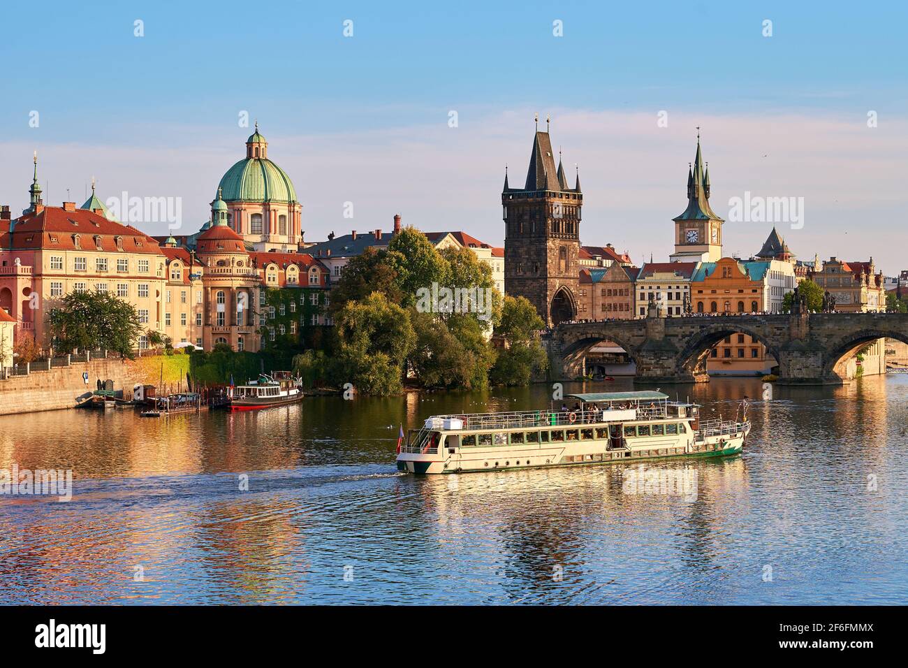 Prague vibrant scene castle hi-res stock photography and images - Alamy