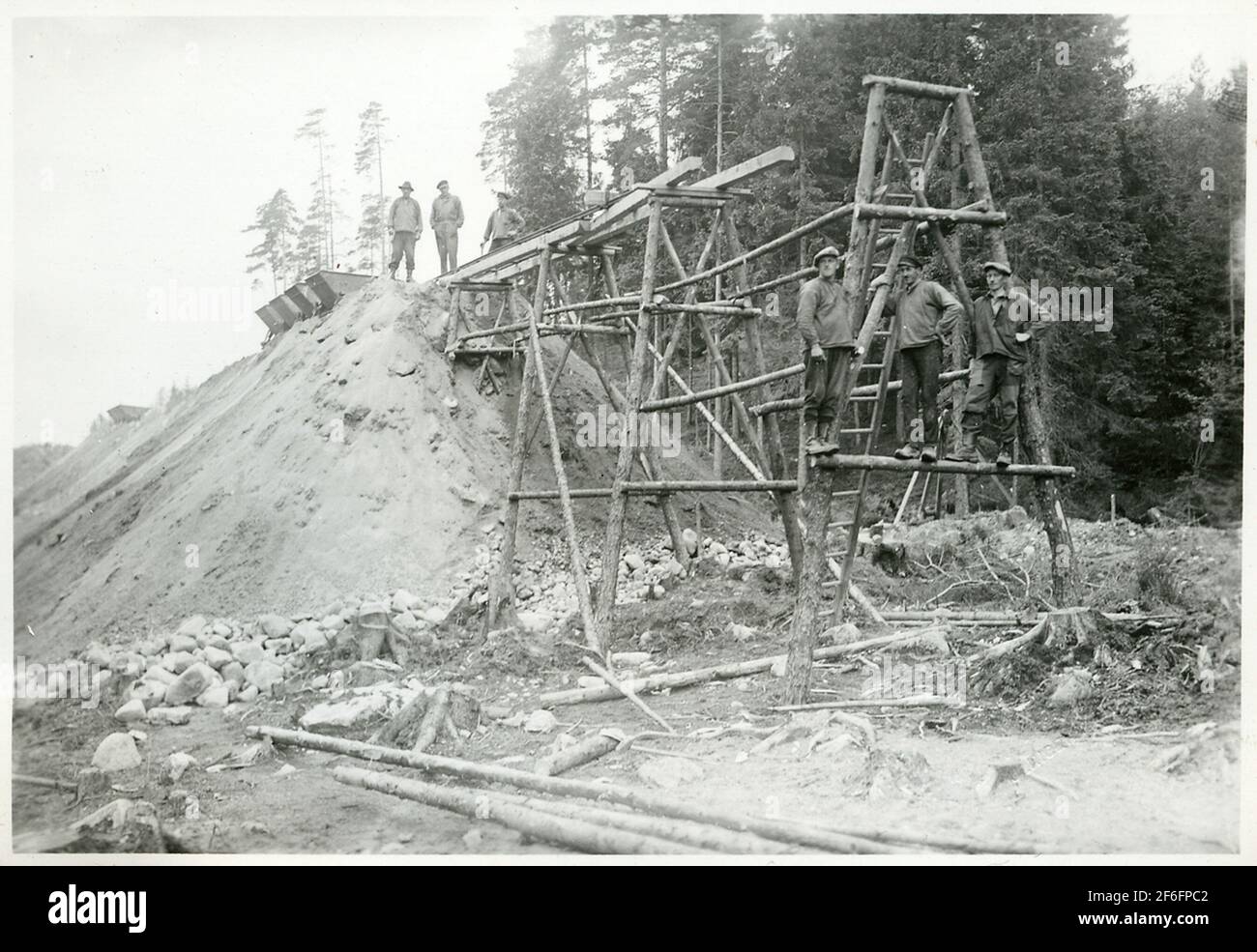 Rackers at bank filling 26/500 Stock Photo - Alamy