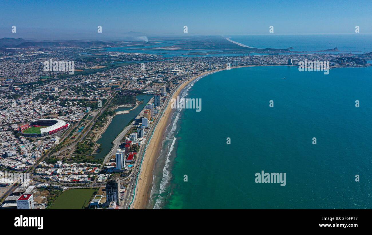 Mazatlan, Sinaloa, Mexico. Playa o bahia, destino turistico en el ...