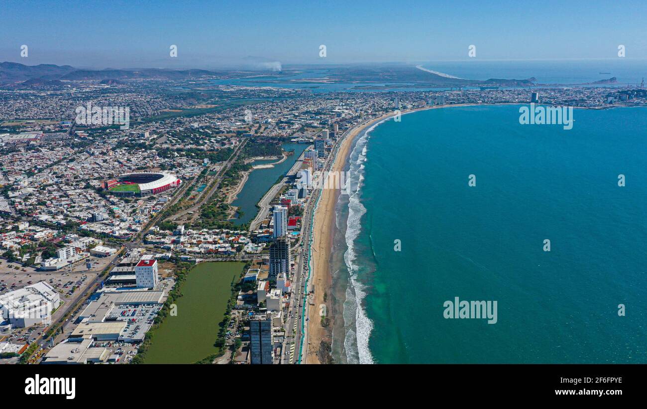 Mazatlan, Sinaloa, Mexico. Playa o bahia, destino turistico en el ...