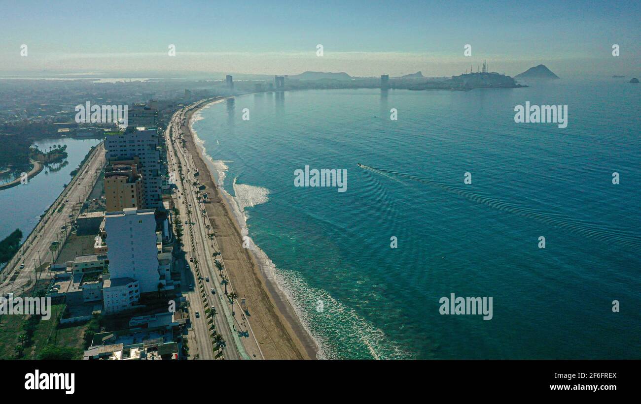 Mazatlan, Sinaloa, Mexico. Playa o bahia, destino turistico en el ...