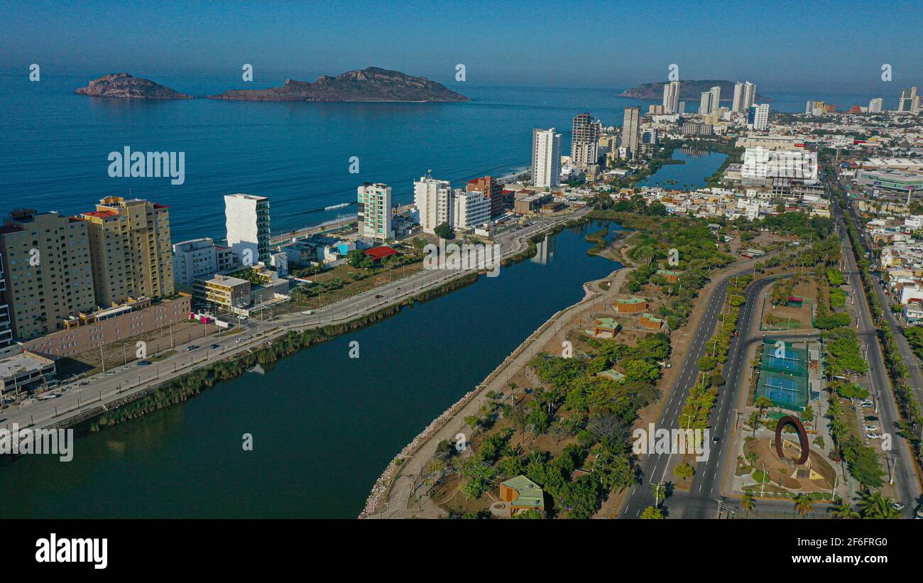 Mazatlan, Sinaloa, Mexico. Playa o bahia, destino turistico en el ...
