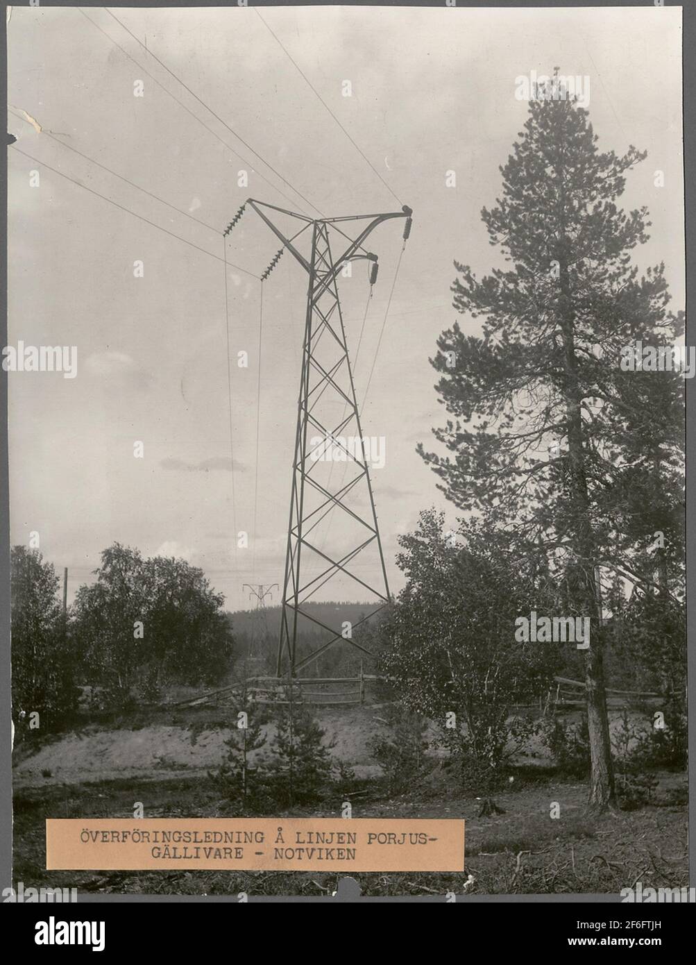 High voltage transmission towers substations hi-res stock photography ...