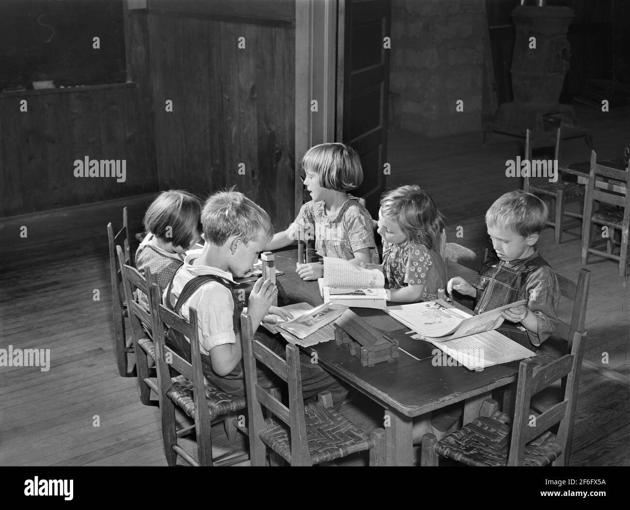 20th century classroom hi-res stock photography and images - Alamy