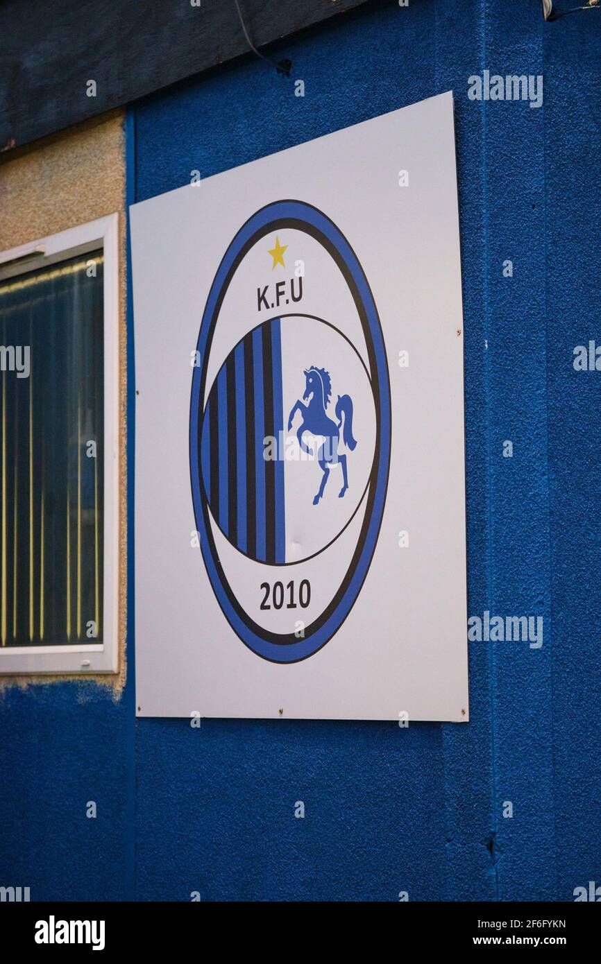 Fa cup badge hi-res stock photography and images - Alamy