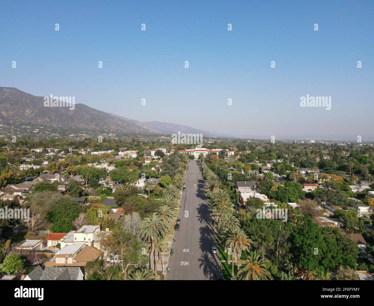 Downtown street pasadena hi-res stock photography and images - Alamy
