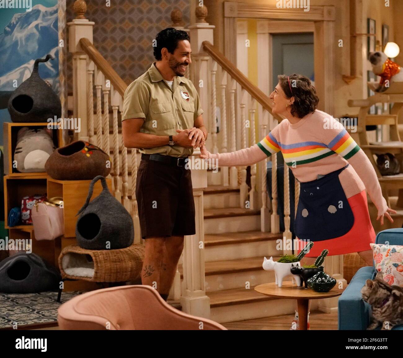 CALL ME KAT, from left: Christopher Rivas, Mayim Bialik, Salsa ...