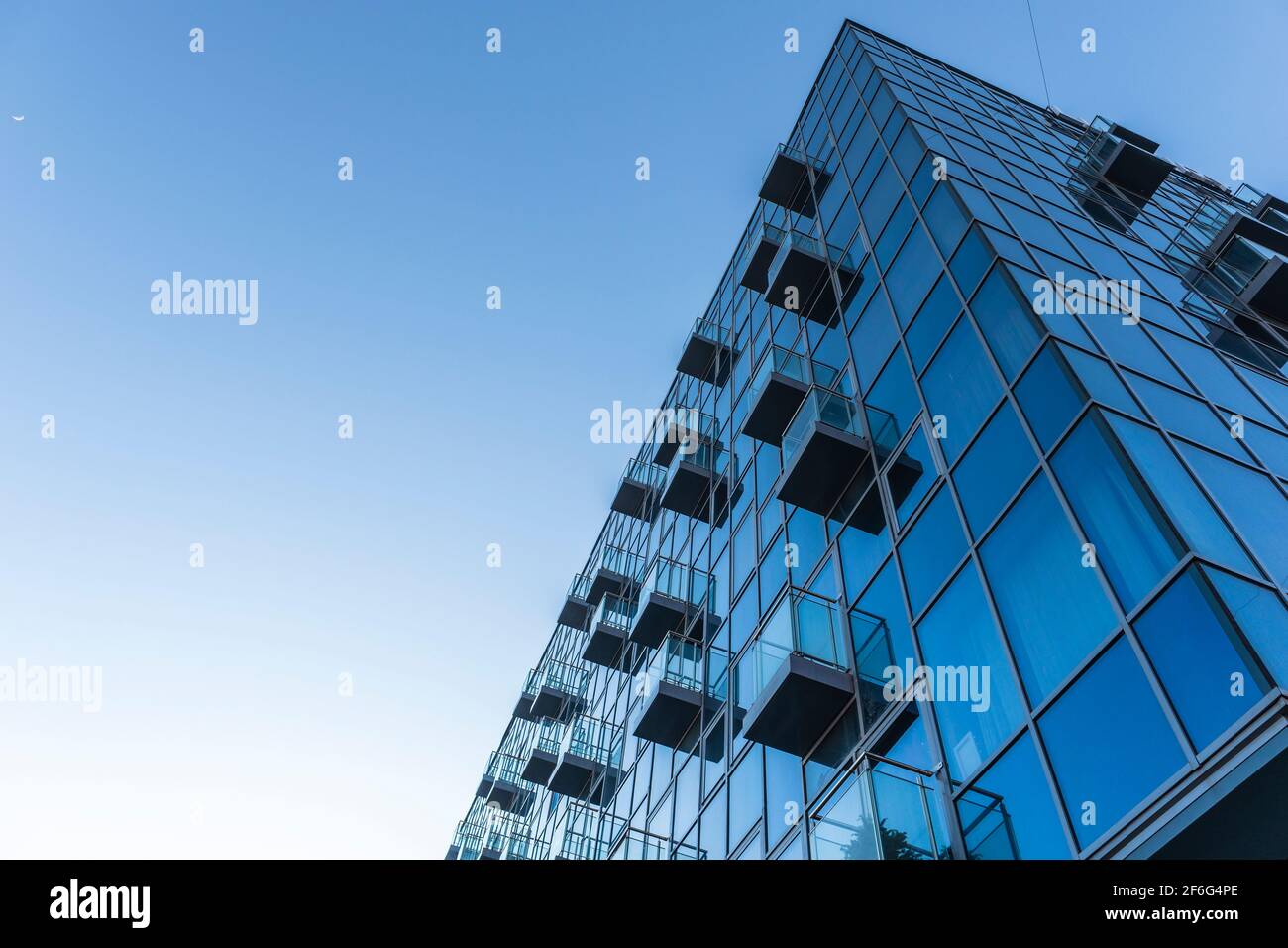 high-tech building balcony Architecture Design of future business ...