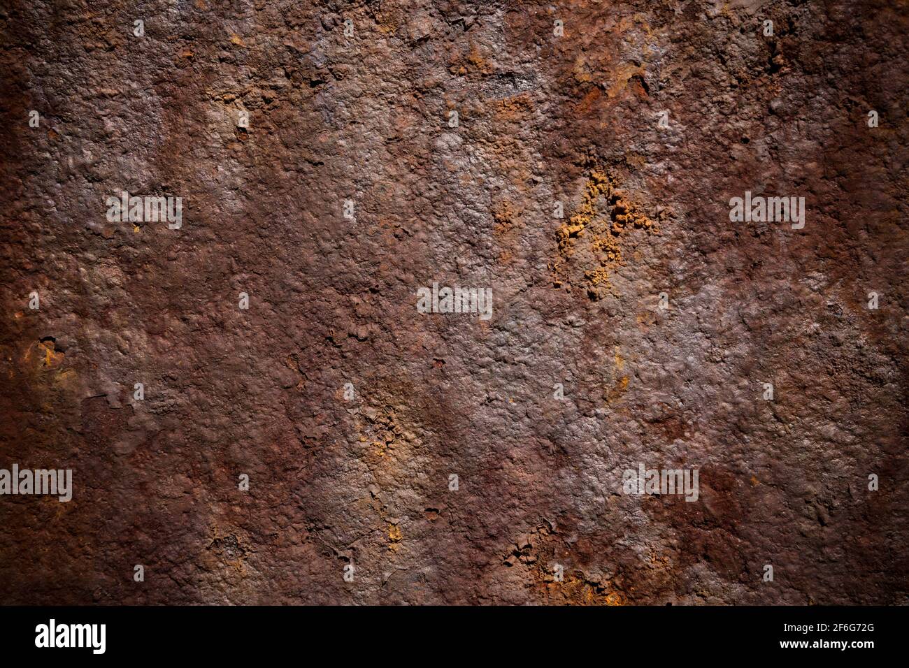 Texture or a background of beautiful very rusty metal surface Stock ...